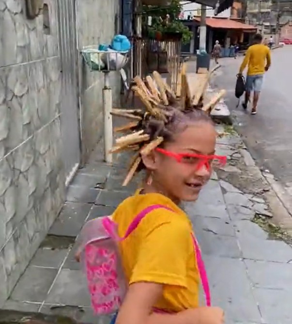 Você sabe o que é 'cabelo maluco'? Febre entre alunos em outubro volta a mobilizar internet com ...