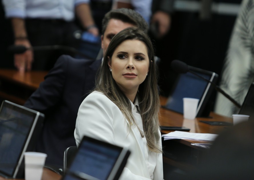 Estreia de Caroline de Toni na CCJ da Câmara, nesta terça-feira, vai ...