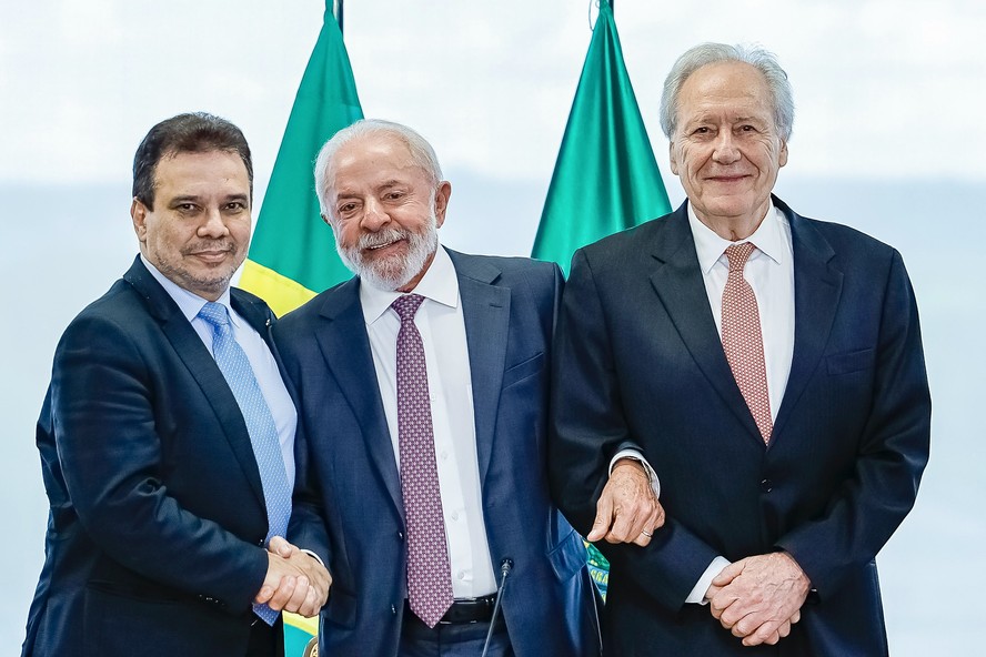O pedido do novo ministro da Justiça a Lula para tomar posse 'de forma ...