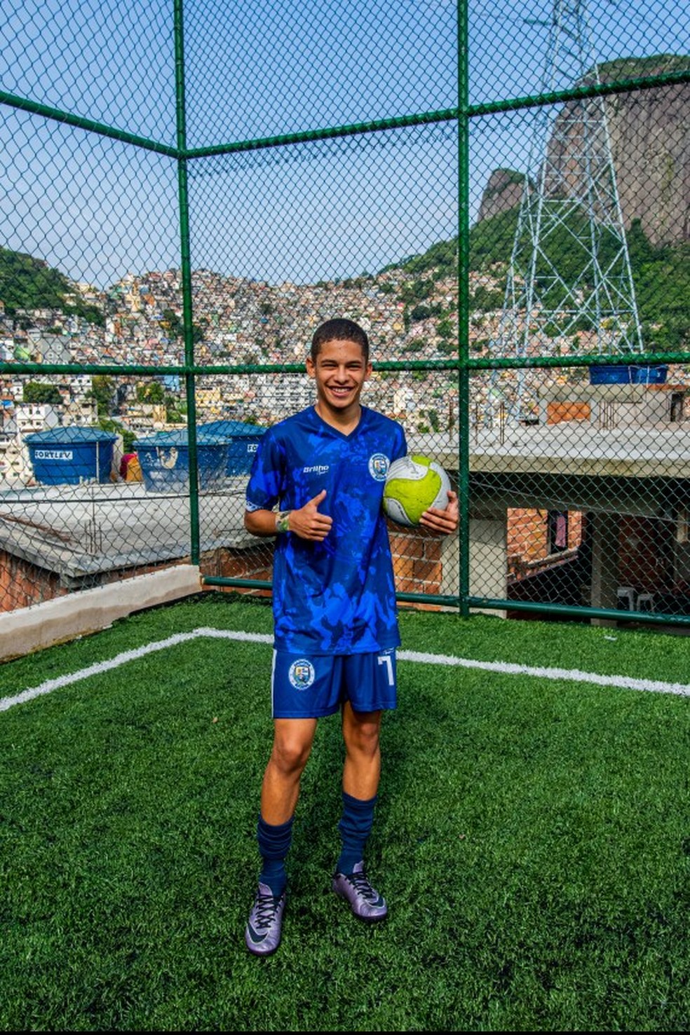 Inspirados por ídolos da seleção, jovens atletas de projetos sociais ...