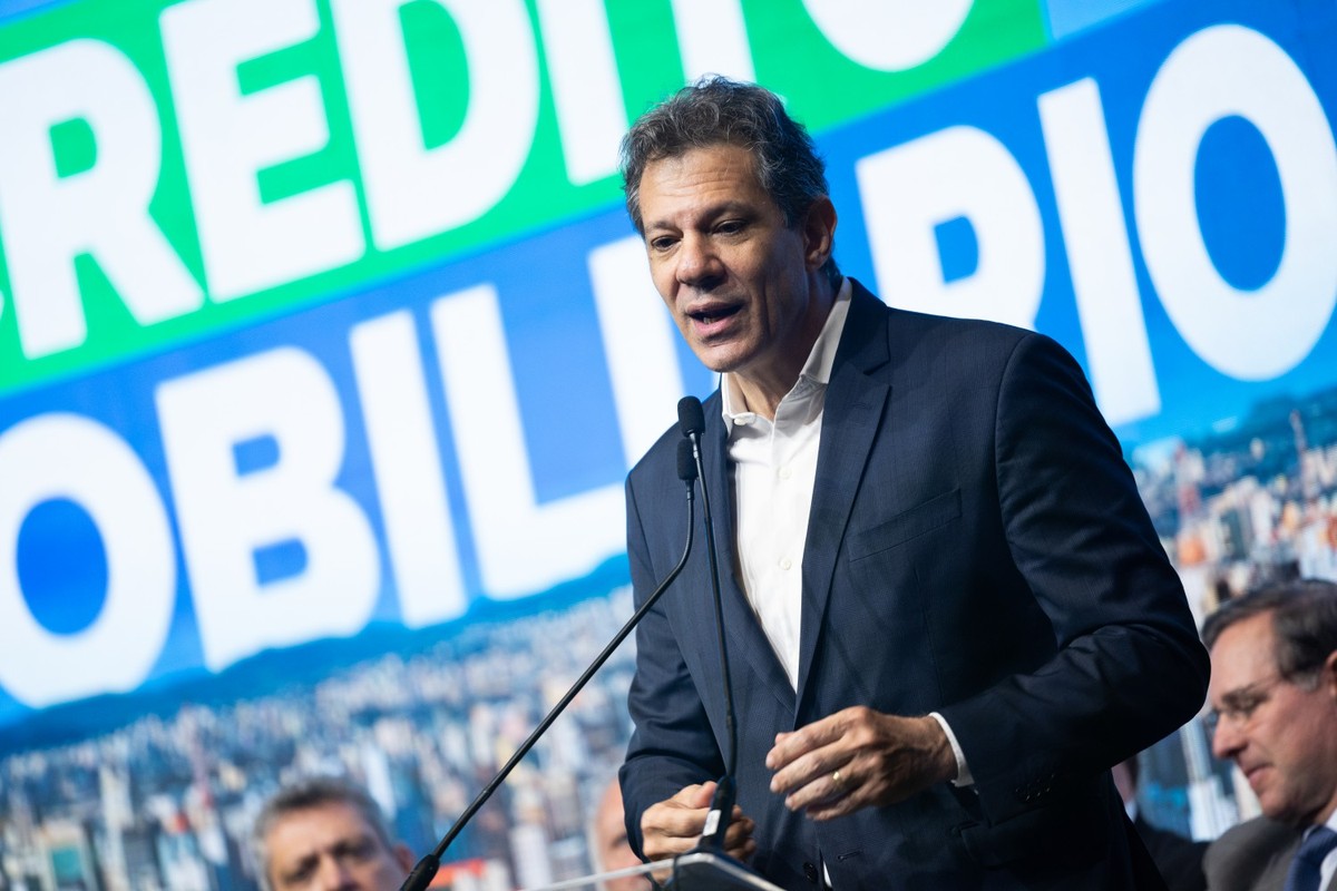 Prefiro pecha de 'ter gastado mais' do que de 'caloteiro', diz Haddad