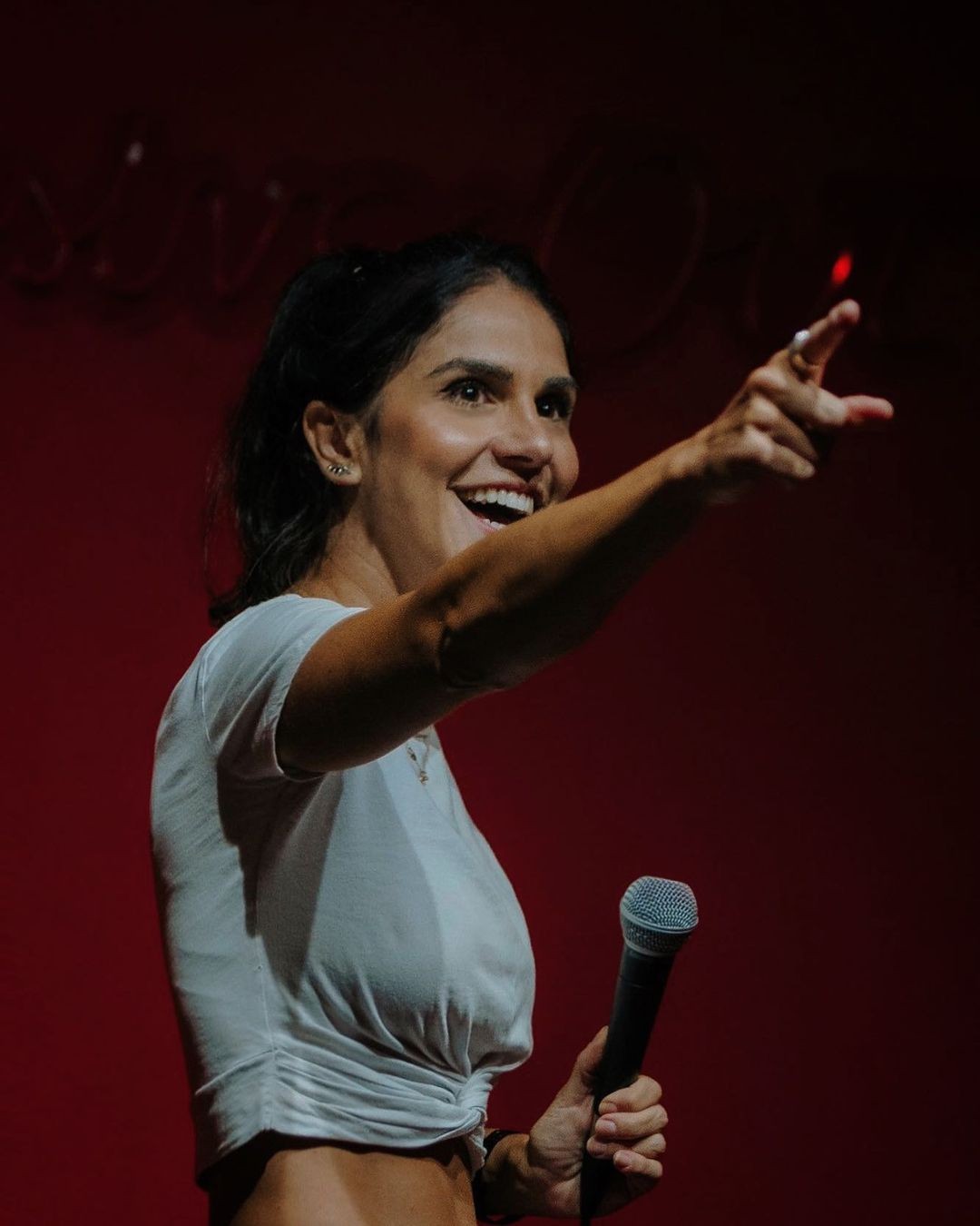 Priscila Castello Branco, namorada de Fabio Porchat, abre álbum de ...