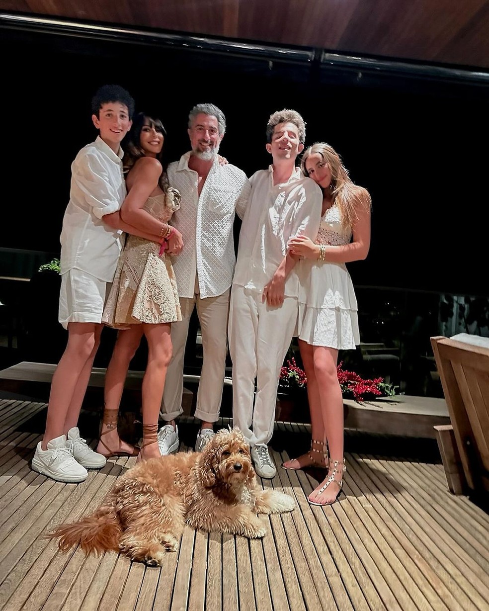 Suzana Gullo mostra foto de casamento com Marcos Mion e impressiona fãs ...