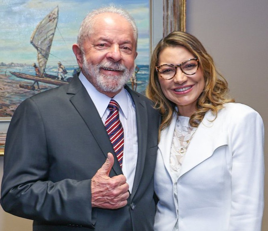 Lula rebate críticas sobre influência de Janja: 'Não é porque ela é ...