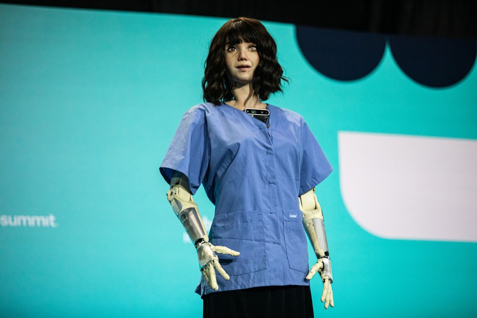 Robôs, realidade virtual, inteligência artificial: veja algumas das ...