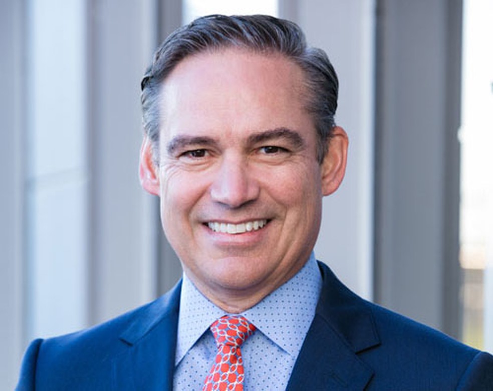 Enquanto trabalhadores voltam ao presencial, CEOs administram empresas ...