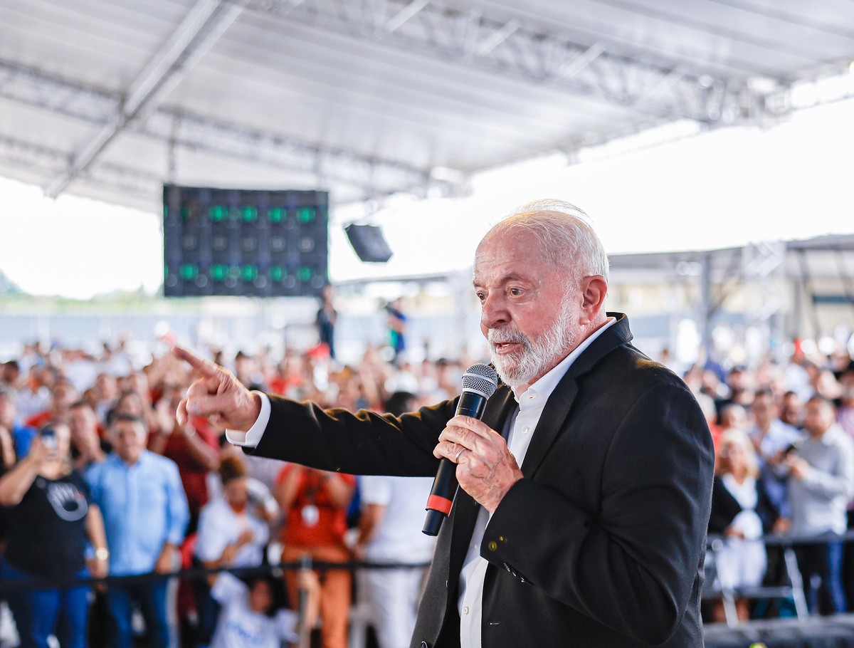 Lula lança programa para a reforma agrária após invasões do MST e diz ...