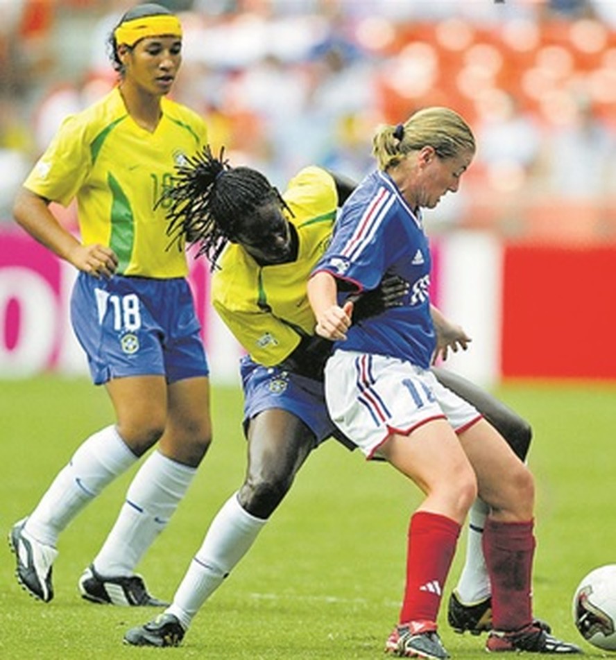 Histórias da Copa: a renovação de Marta, Cristiane e Daniela Alves na ...