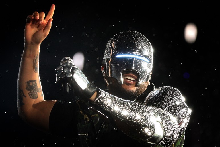 The Weeknd se torna o primeiro artista com 30 músicas a atingir 1 ...