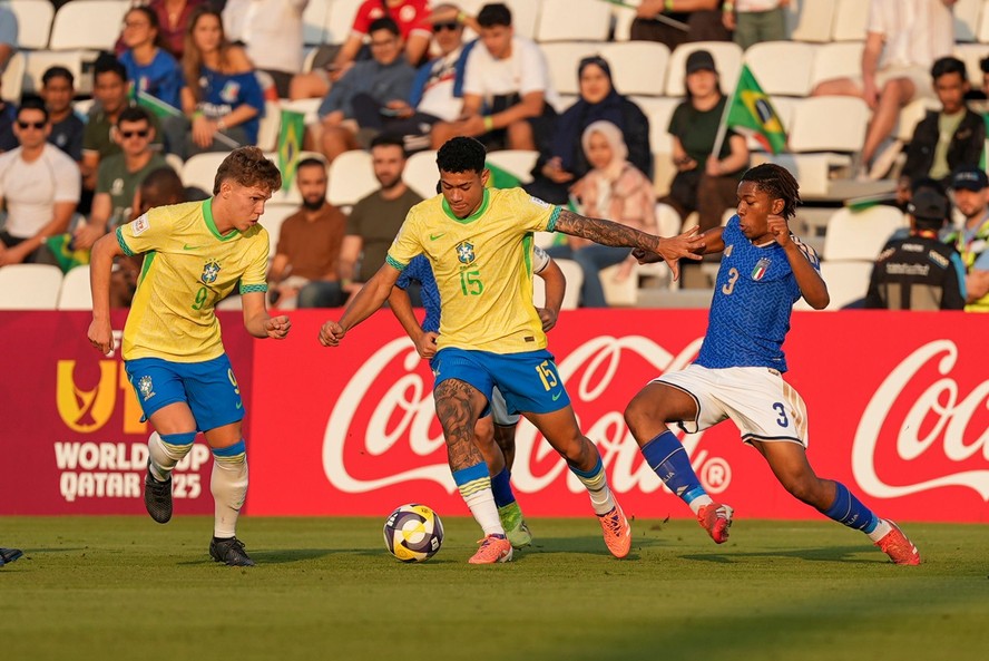 Seleção Brasileira Sub-17 termina em quarto lugar na Copa do Mundo após ...