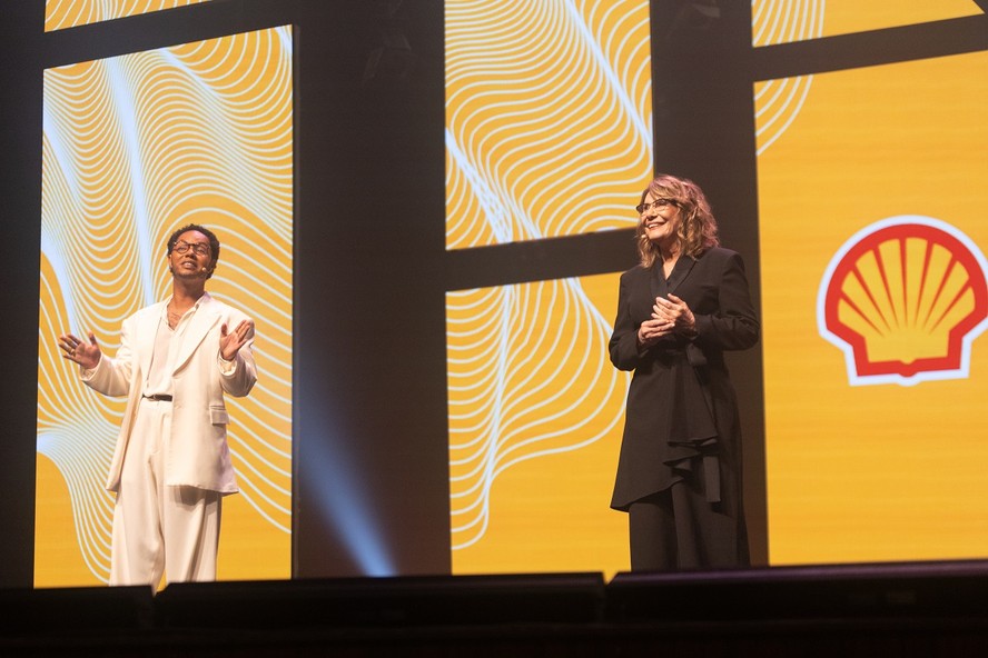 Aos 91 anos, Othon Bastos recebe principal prêmio de teatro nacional ...