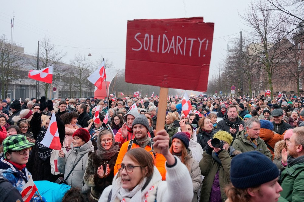 Membros europeus da Otan ameaçados por Trump por Groenlândia prometem ...
