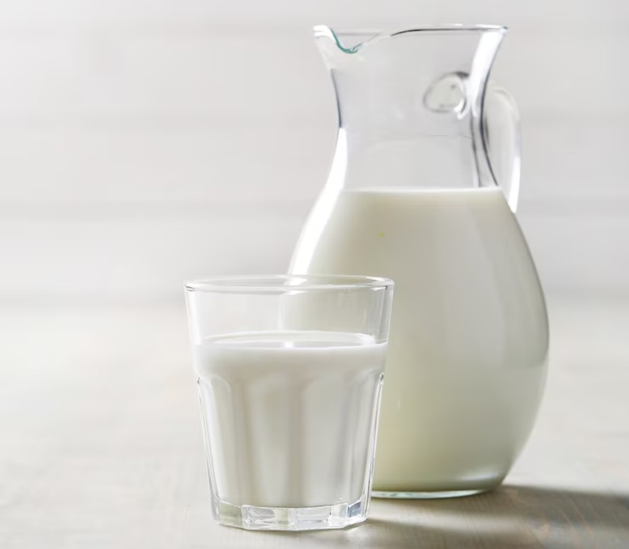 Leite fresco: em que fase da vida é importante consumi-lo?