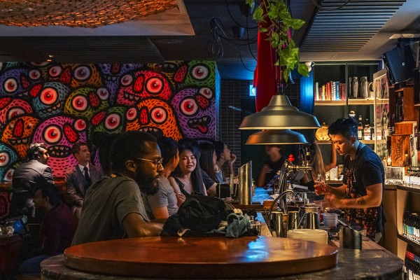 Coquetel de gim e água-viva? Você pode estar em um dos incríveis bares ...