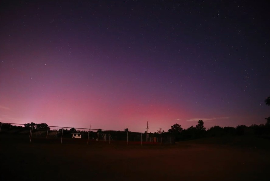 Tempestade solar 'canibal' provocou aurora boreal em NY e outras áreas ...
