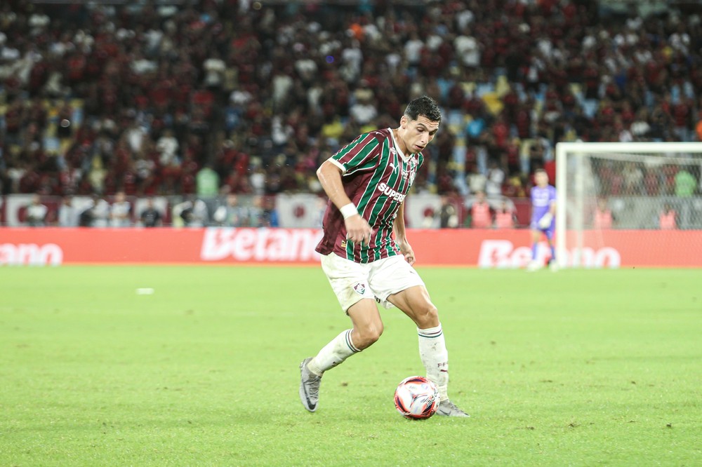Fluminense anuncia a renovação de contrato de Kevin Serna até final de 2028