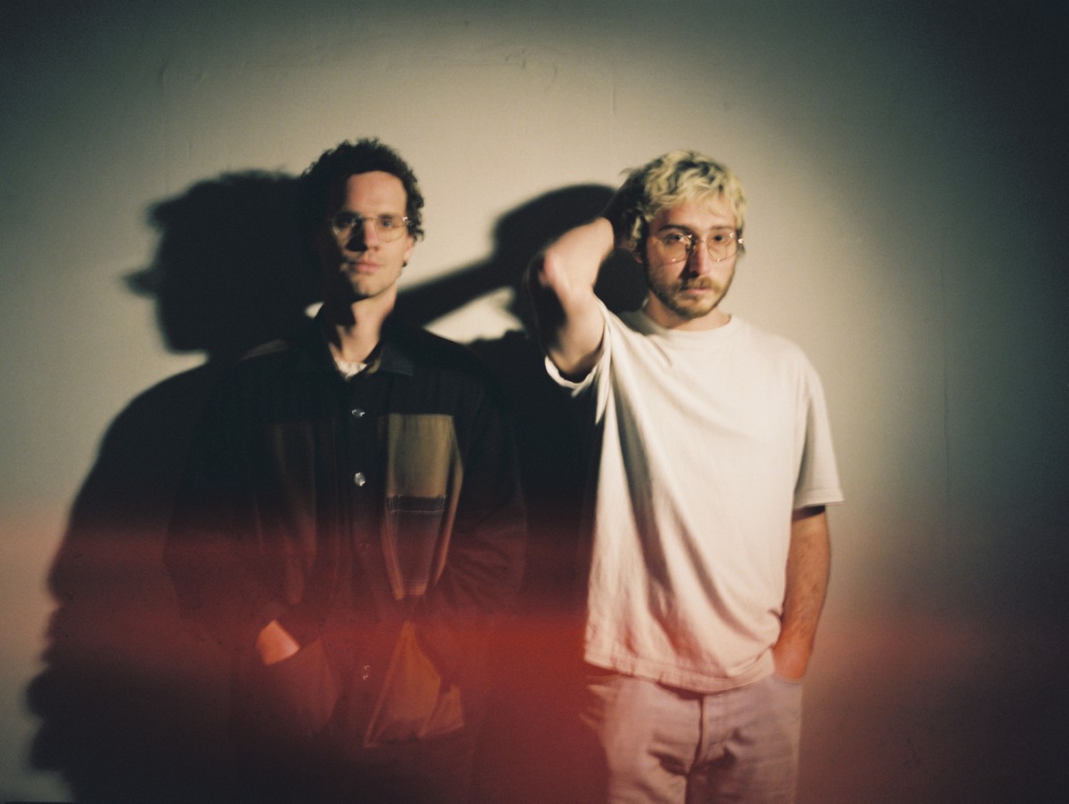 Conheça Whitney, dupla do indie que bebe da soul music e do soft rock