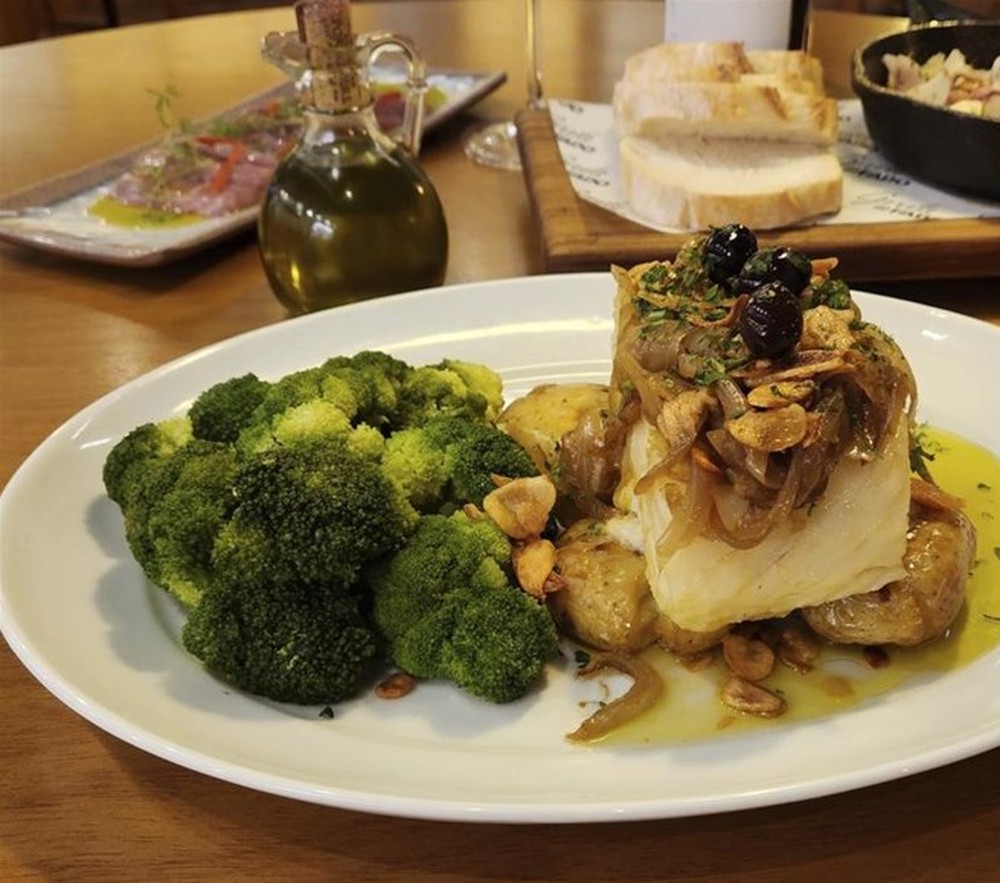 Simplicidade e ‘borogodó’ à mesa: chef Alexandre Henriques fala das ...