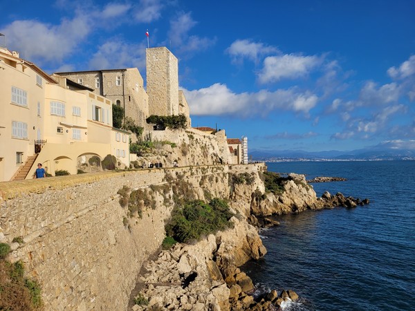 O inverno é azul na Riviera Francesa: um roteiro por Nice, Antibes e Èze