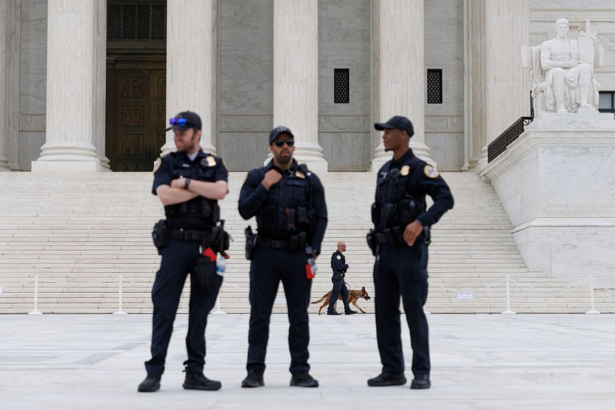 Suprema Corte dos EUA invalida mapa eleitoral da Louisiana e fragiliza ...