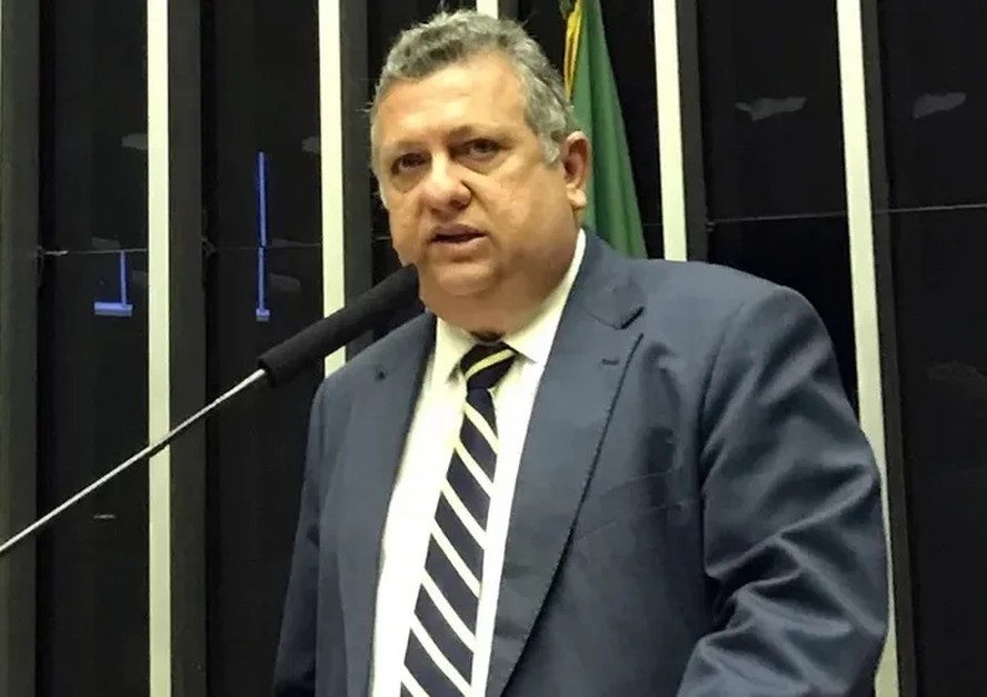Lula oficializa Carlos Vieira na Caixa