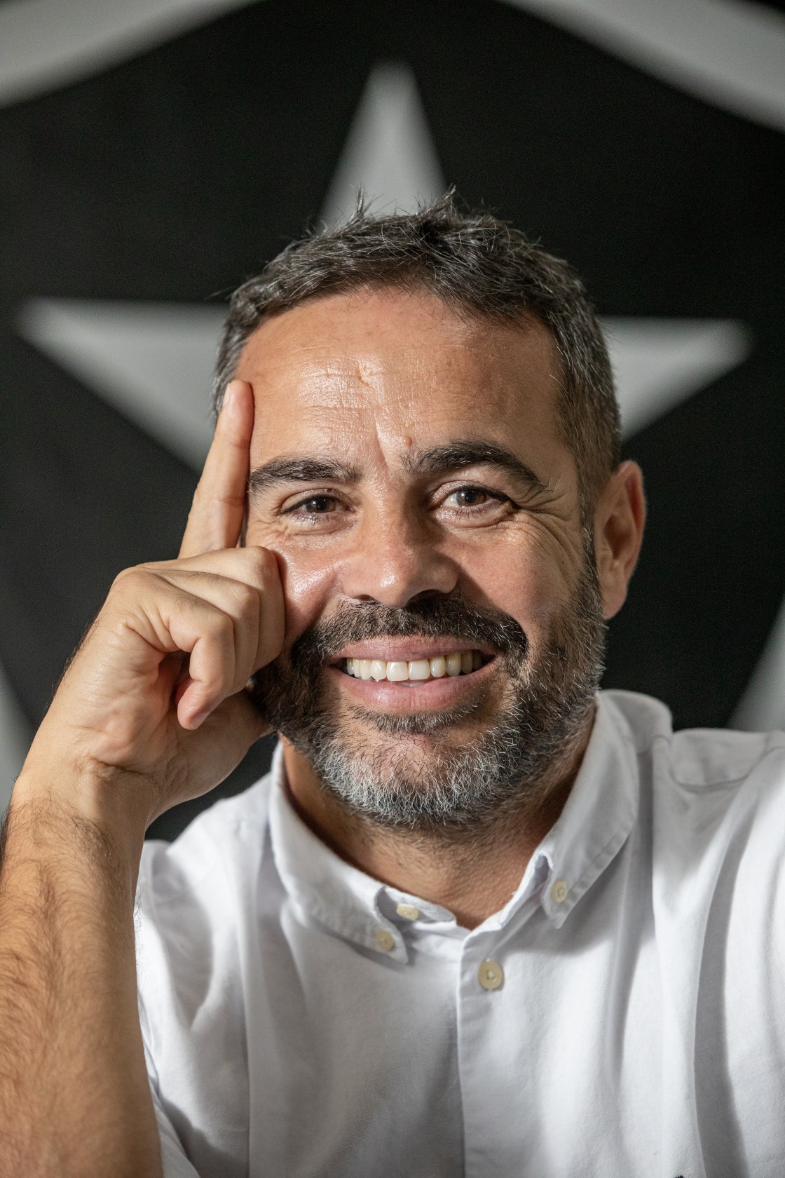 Entrevista: Artur Jorge afasta pressão em reta final e diz que Botafogo ...