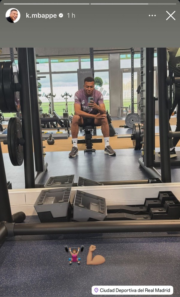 Em meio à crise no Real Madrid, Mbappé posta foto treinando no CT em ...