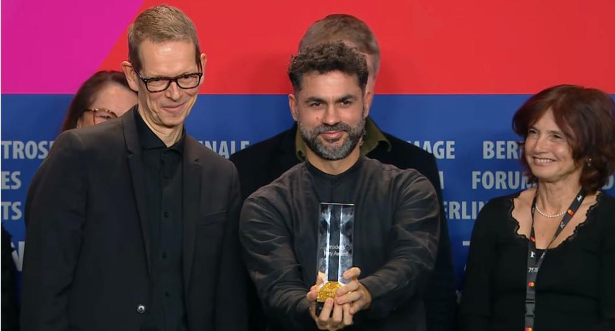 'O último azul', filme de Gabriel Mascaro com Rodrigo Santoro ...