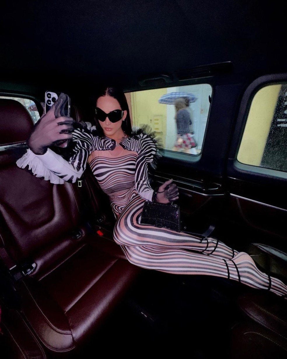 Festival de Cannes 2023: Drag queen Halessia chama a atenção com look ...