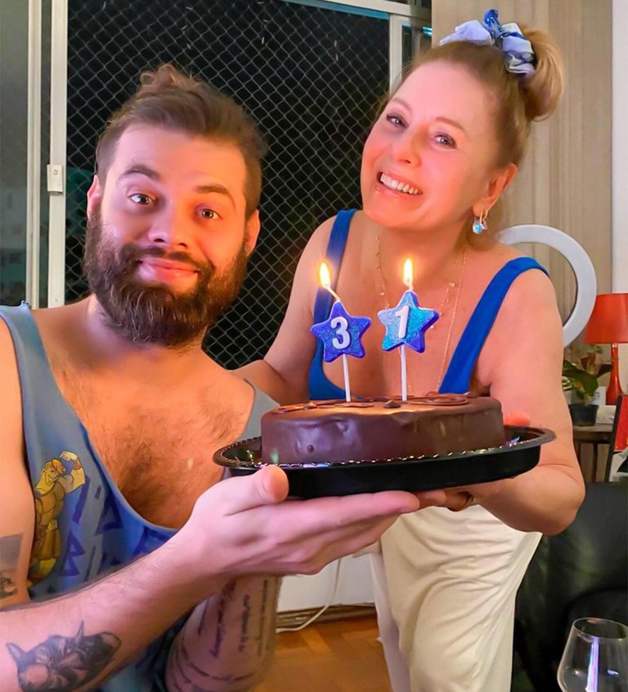 Vera Fischer comemora os 31 anos do filho Gabriel. Veja fotos