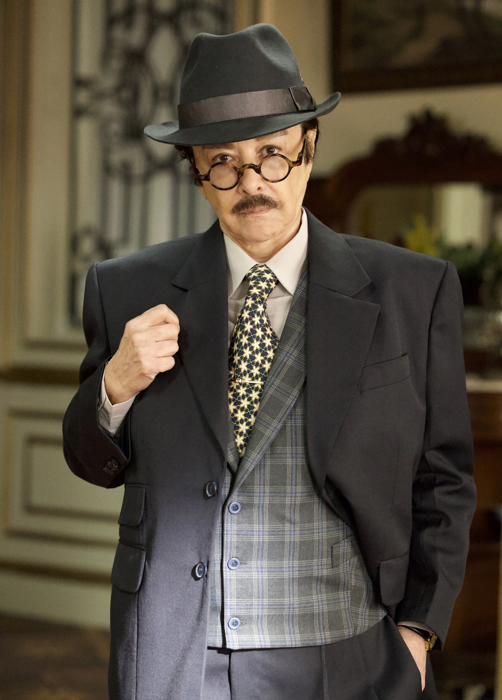 'Êta mundo melhor!': Nivea Maria surge em primeira imagem como Adamo Angel