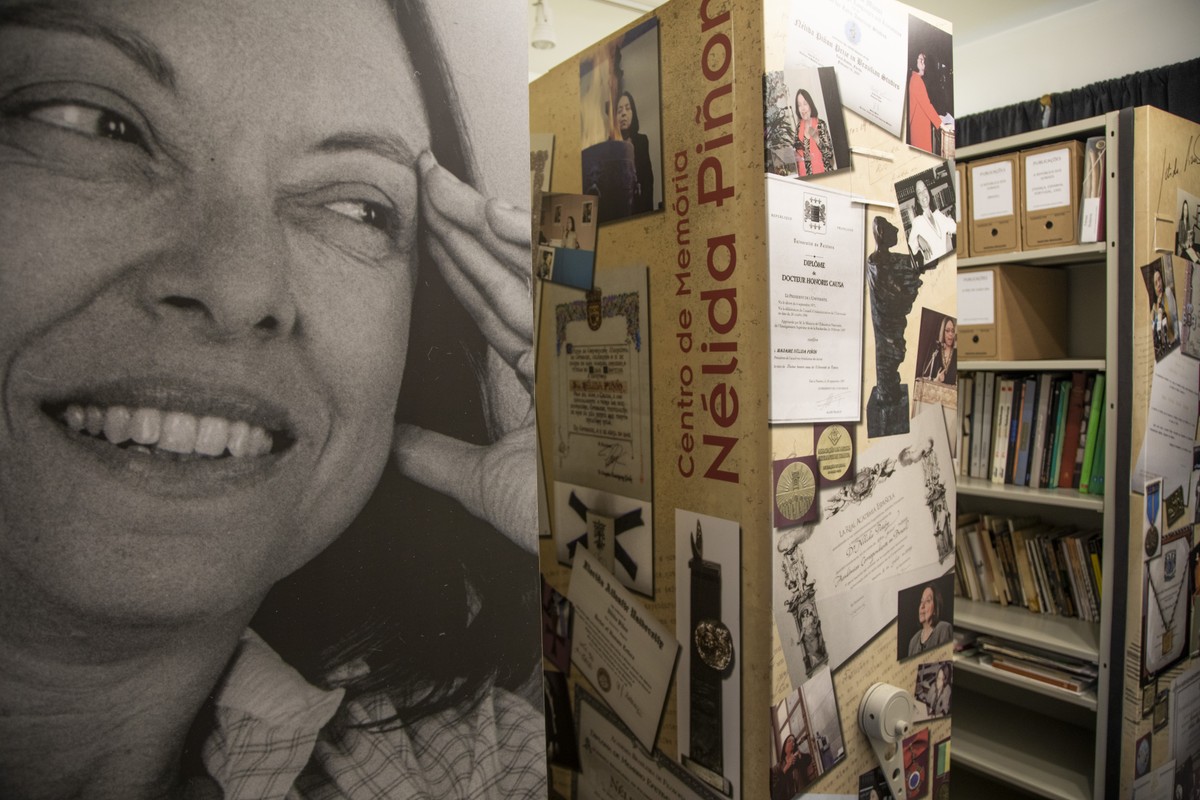 De perfume de Clarice a cartas com Julio Cortázar: conheça o acervo ...