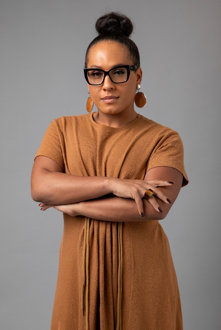 'Falas de Orgulho': programa leva Raquel Virgínia, a primeira mulher ...
