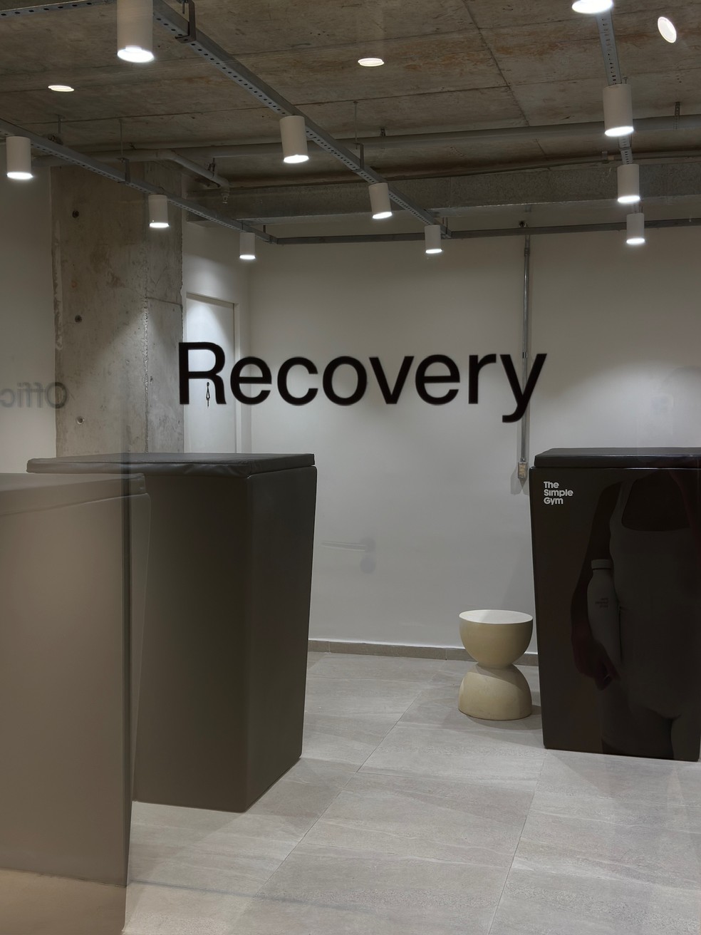 Jogos, banheiras de gelo e treinos em pequenos grupos: academias na ...