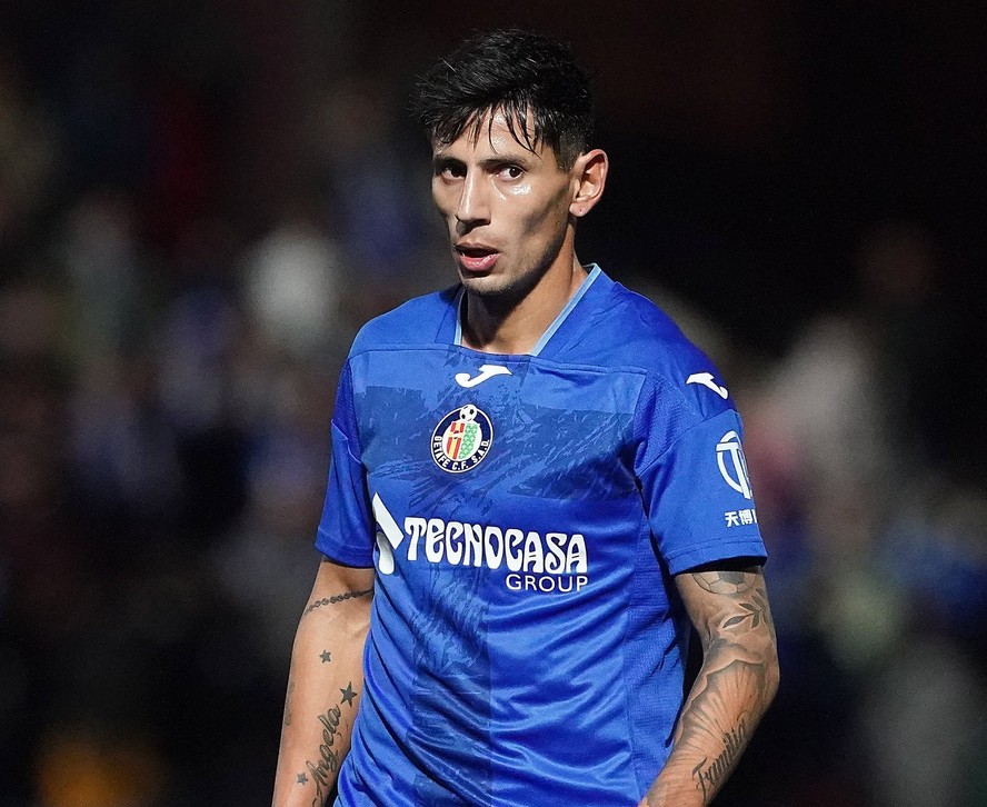 Getafe anuncia rescisão de Fabrizio Angileri, que está a caminho do ...