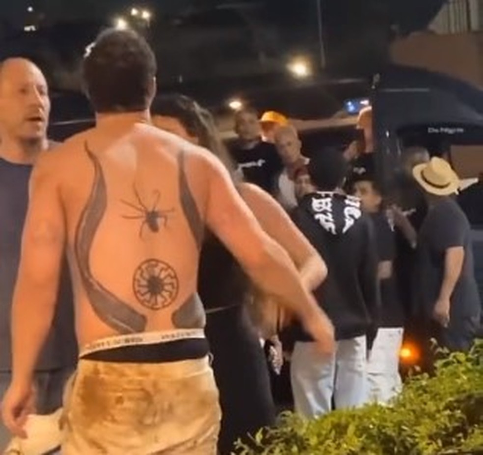 Entenda briga de MC Daniel e suposta tatuagem nazista de agressor do cantor