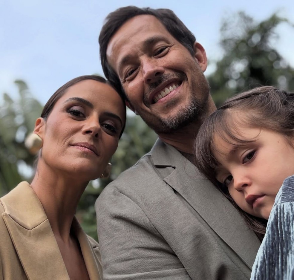 Roger Gobeth fala de novo projeto como ator e da paternidade aos 52 anos