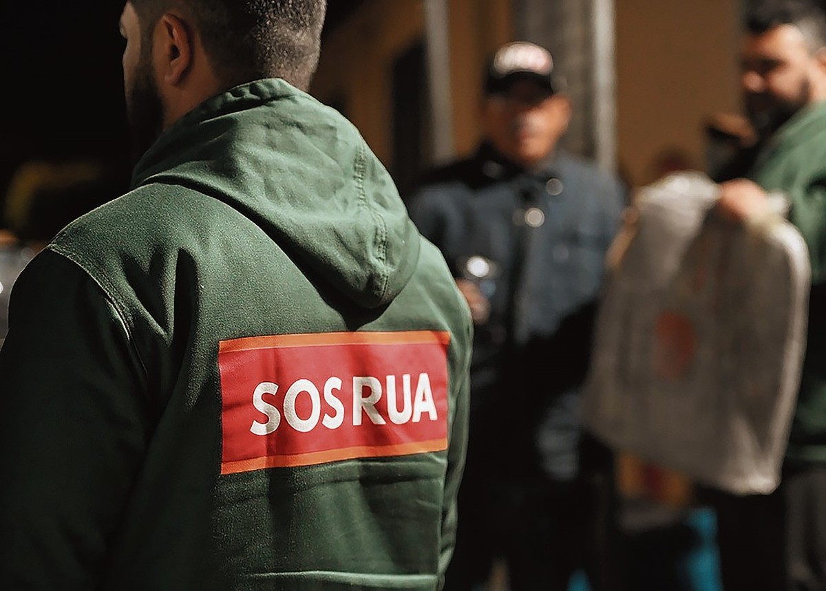 Cidades buscam medidas para ‘devolver’ moradores de rua e geram críticas