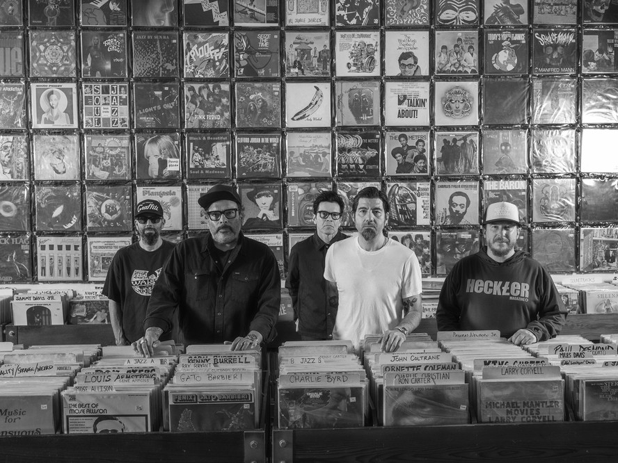 Deftones lança décimo álbum e conquista uma nova geração com ajuda das ...