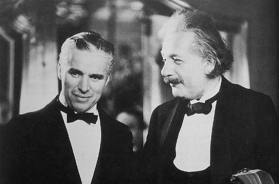 Livro com 99 fatos sobre Einstein, incluindo jantares com Chaplin, chega ao Brasil em junho