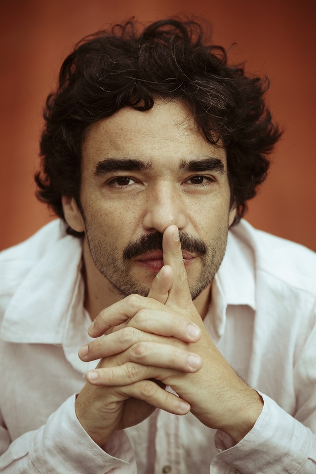 Caio Blat: 'Acho que a masculinidade frágil está saindo de moda'