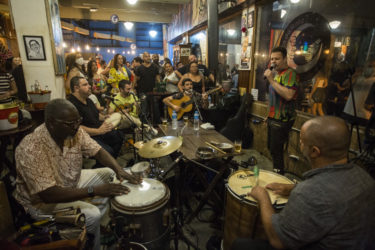Veja três rodas de samba com ar-condicionado no Centro do Rio para ...