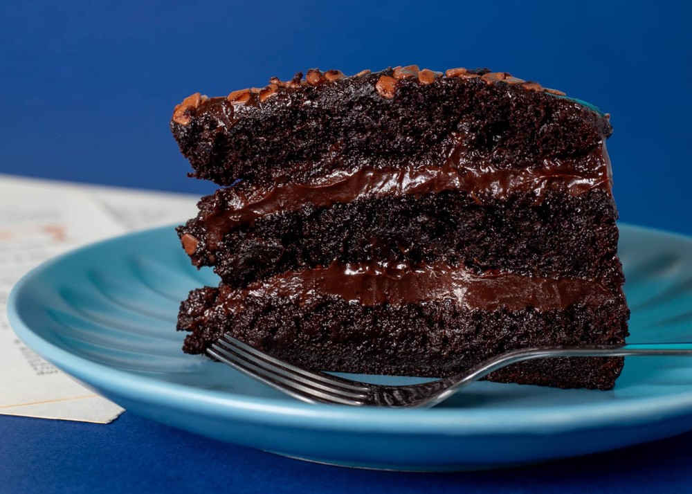 Com fatia vendida a R$ 250 em Londres, bolo 'Matilda' chega ao Rio ...