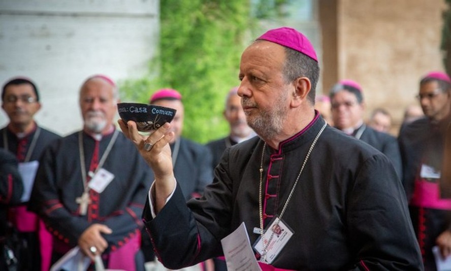 Presidente do Conselho Indigenista critica Bolsonaro por descaso com ...