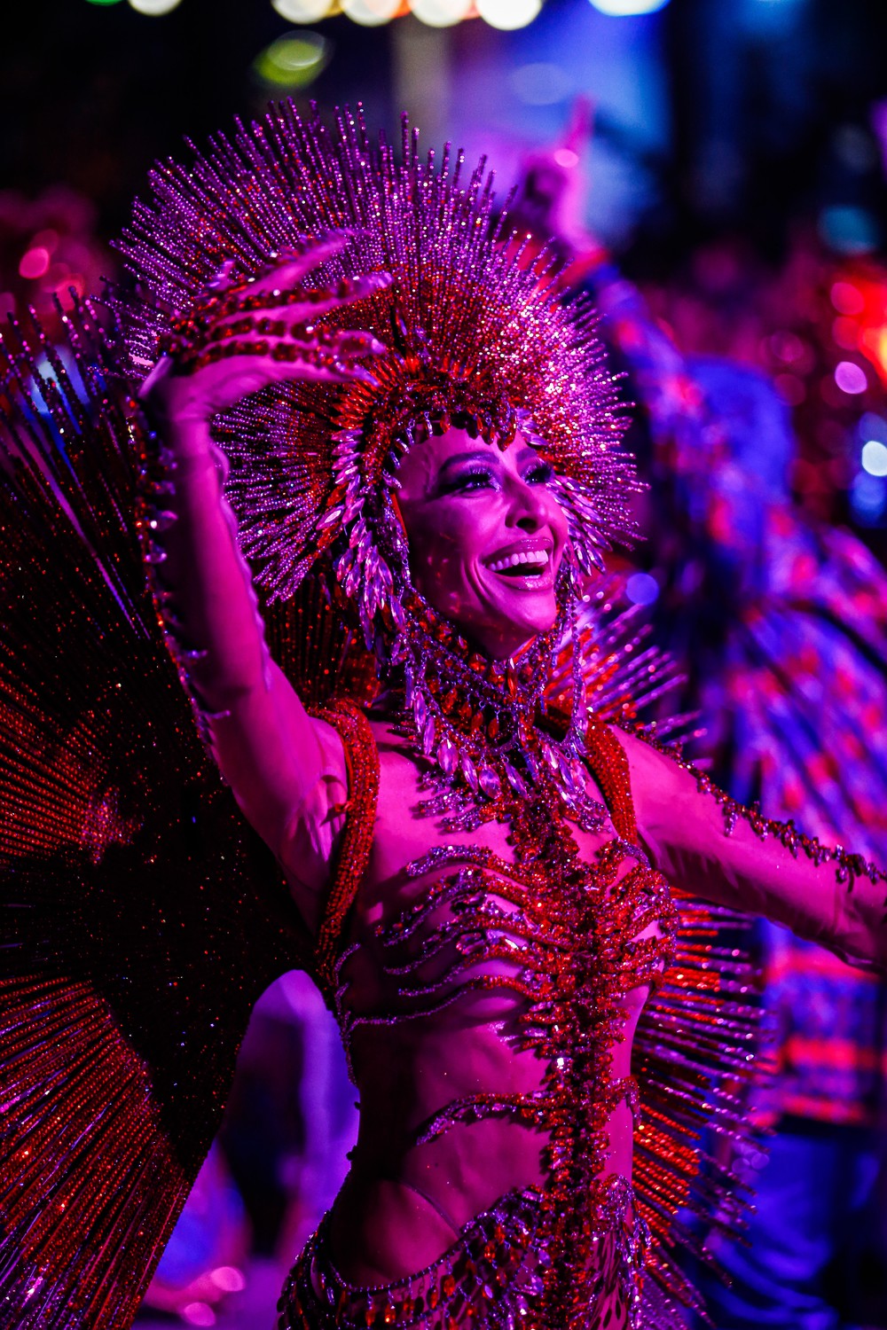 Carnaval 2024: veja fotos de rainhas de bateria e musas do segundo dia de desfiles do Grupo Especial
