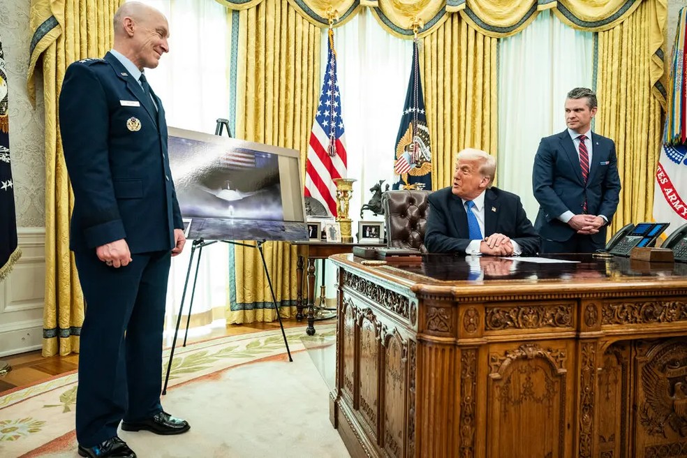 'Caça mais letal já criado': veja o que se sabe sobre o F-47, novo jato ...