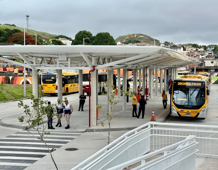 Prefeitura inaugura Terminal Curral Falso, o maior da Transoeste, em ...