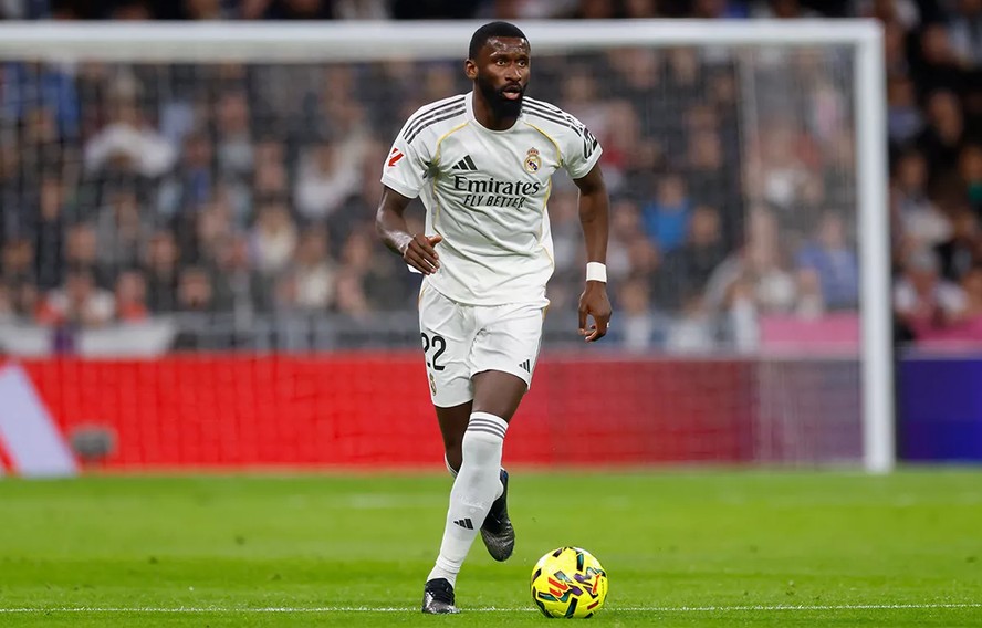 Rudiger dá tapa em companheiro de time e aumenta tensão no Real Madrid ...