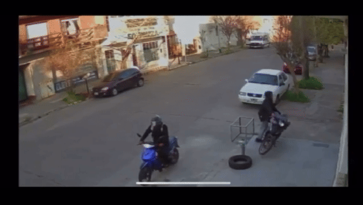 Homem pula de varanda e evita roubo de moto que comprou para trabalhar ...