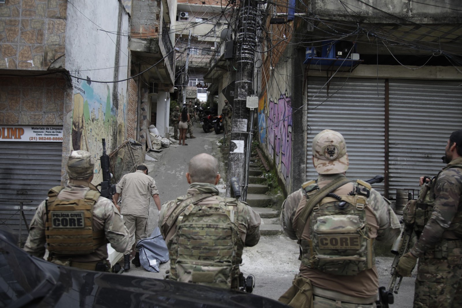 Operação na Ladeira dos Tabajaras mira assassinos de policial marido de ...